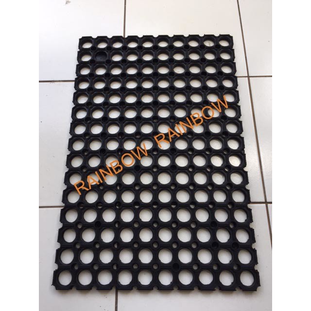 Keset karet kamar mandi anti licin / slip murah bolong hitam 40x60cm ...