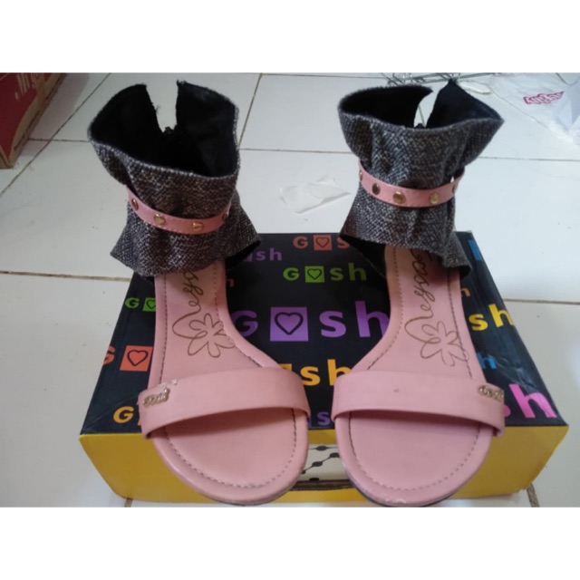 Jual Preloved Sepatu Sandal GOSH | Shopee Indonesia