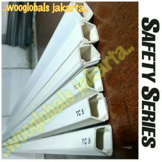 Jual PROTECTOR PENUTUP KABEL DUCK TC 3 PUTIH PANJANG 1 METER CABLE DAK ...