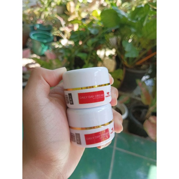 Jual (COD) Cream Siang Maxie Kemasan Terbaru / Sunscreen Maxie / Daily ...