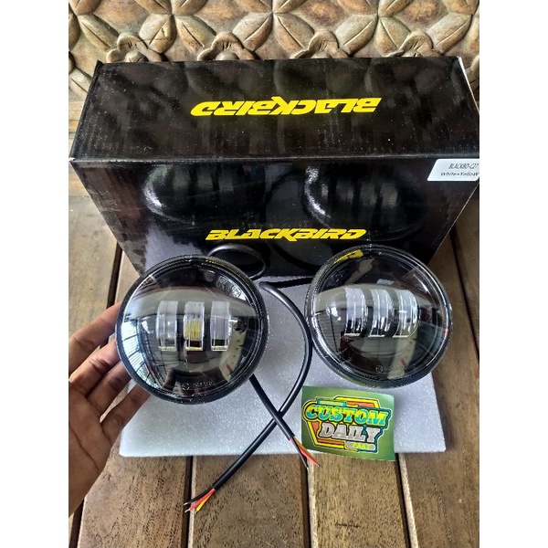 Jual Lampu depan Daymaker C70 dual mode 2 warna original c70 c50 pispot ...