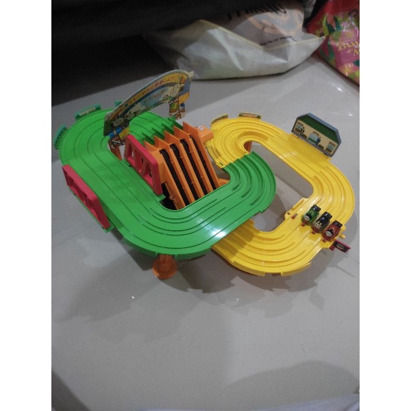 Jual thomas and friends race on the rails | Shopee Indonesia