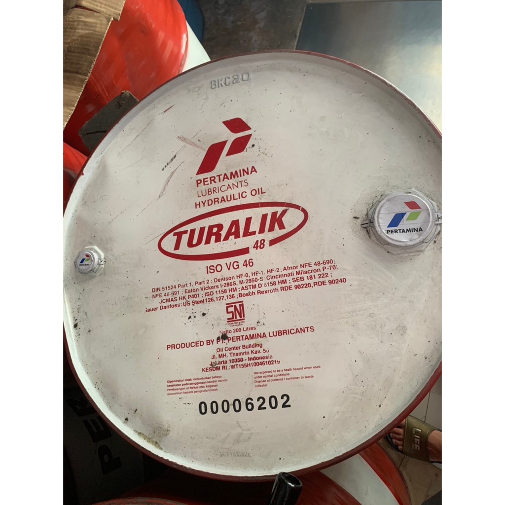Jual PERTAMINA TURALIK 48 ISO VG 46 OLI HIDROLIK (20 Liter) | Shopee ...