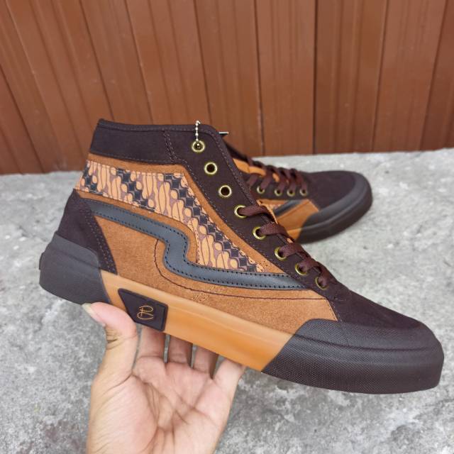 Jual SEPATU PATROBAS EL CLASICO PATROBAS EL CLASSICO VERY LIMITED ...