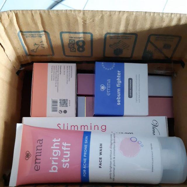 EMINA Scrub Mask 2in1 50mL | Shopee Indonesia