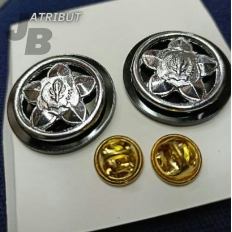 Jual pin monogram kerah satpam securitty warna dasar akrilik merah ...