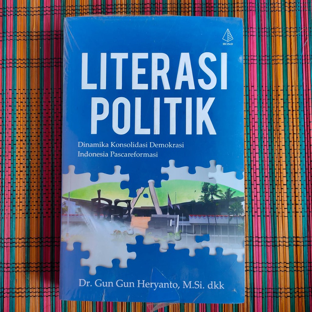 Jual Literasi Politik Gun Gun Heryanto Shopee Indonesia