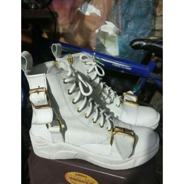 Jual sepatu boots rock untuk show dan jalan | Shopee Indonesia