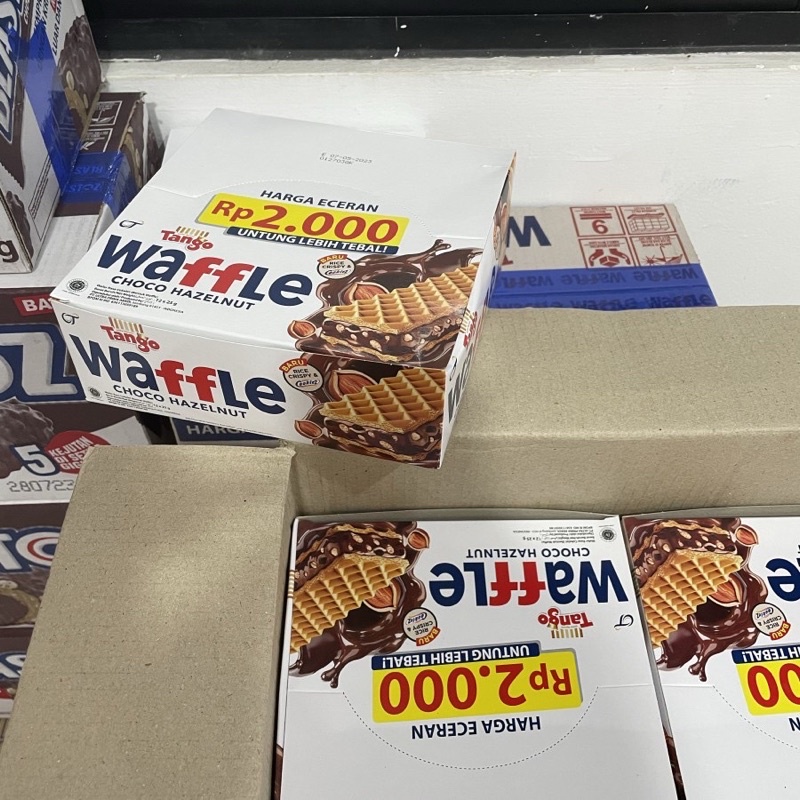 Jual Tango Waffle 2000an 1 box isi 12 | Shopee Indonesia