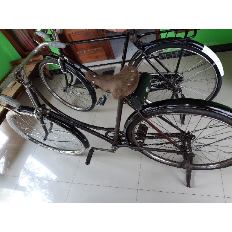 Sepeda Onthel Perempuan - Homecare24