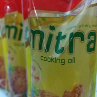 Minyak goreng Mitra/Masku produksi Sinarmas 1L | Shopee Indonesia