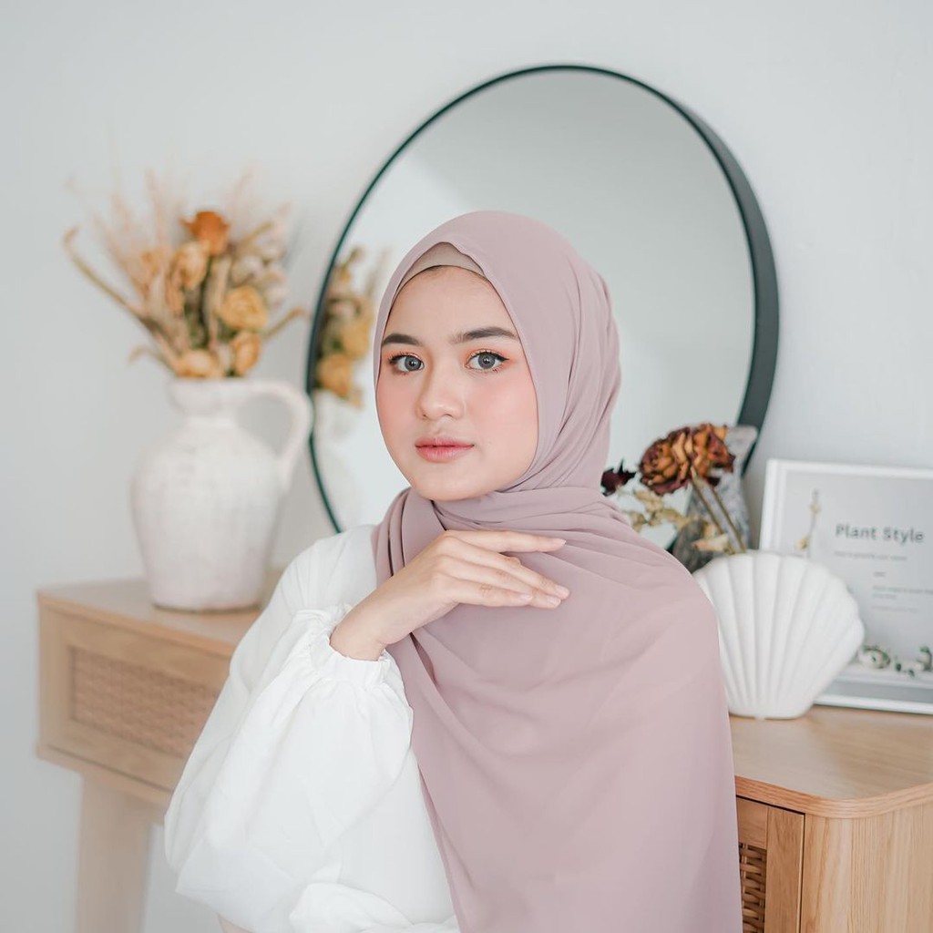 Jual Pashmina Ceruty Babydoll Warna Latte 180cm x 75cm | Shopee Indonesia
