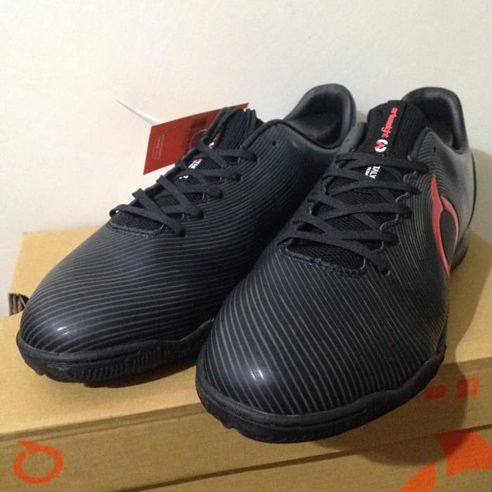 Jual Sepatu Futsal Ortus Eight Catalyst Oracle IN Black Original ...