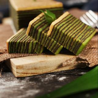Jual WAIKI LAPIS LEGIT RASA PANDAN | Shopee Indonesia