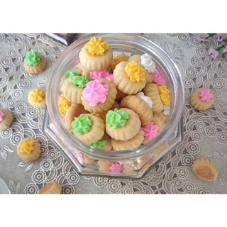 Jual Kue Kancing Monas 250 GR/ Gemrose/ Biskuit Warna Warni | Shopee ...