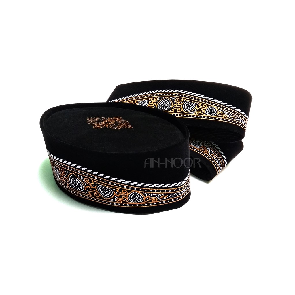 Jual PROMO!! Kopiah Hitam SONGKOK NASIONAL- Motif Batik | Shopee Indonesia
