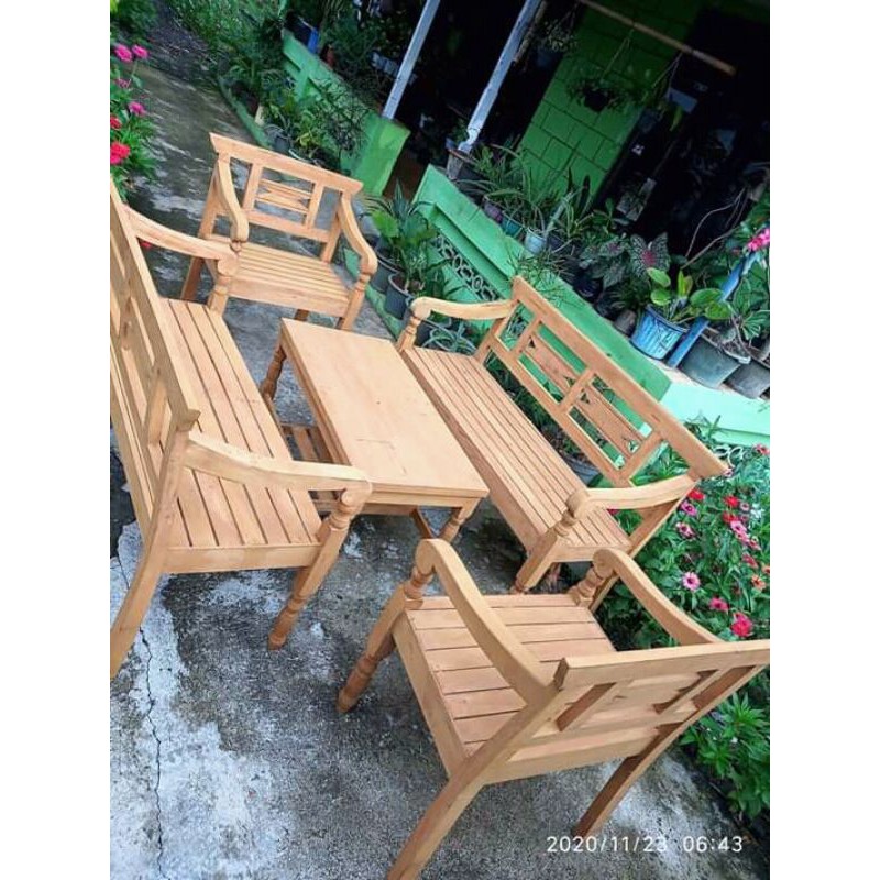 Jual MEJA KURSI SET / 4 KURSI 1 MEJA / REAL PIC SET MEJA KURSI / kursi ...