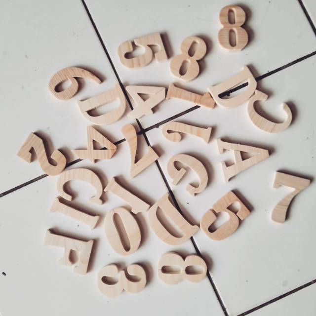 Huruf kayu ukuran 5-10 cm Huruf Kayu Timbul | Shopee Indonesia