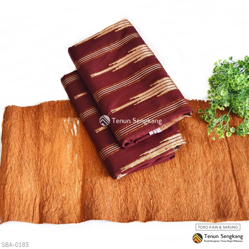 Jual Sarung Bugis Sutra Makassar Tenun Asli Marun - Athirah by Tenun ...