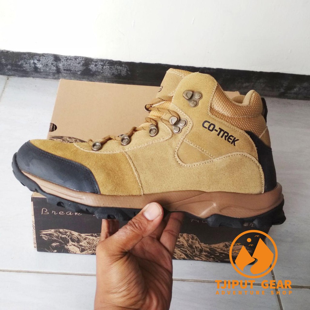 Jual Sepatu Gunung - Hiking Boots - Sepatu Trekking Pria Wanita Co Trek ...