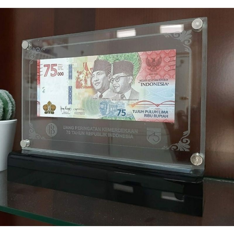 Jual frame bingkai akrilik uang model kaki box custom | Shopee Indonesia