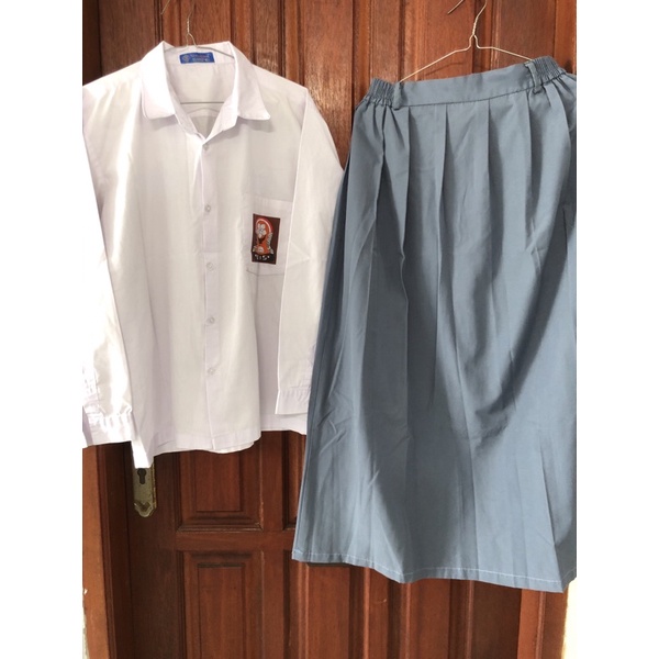 Jual PRELOVED SERAGAM SMA ATASAN DAN ROK MERK SERAGAM | Shopee Indonesia