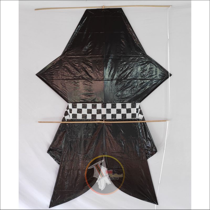 Jual layangan bebean knockdown hitam putih (sabuk poleng) | Shopee ...