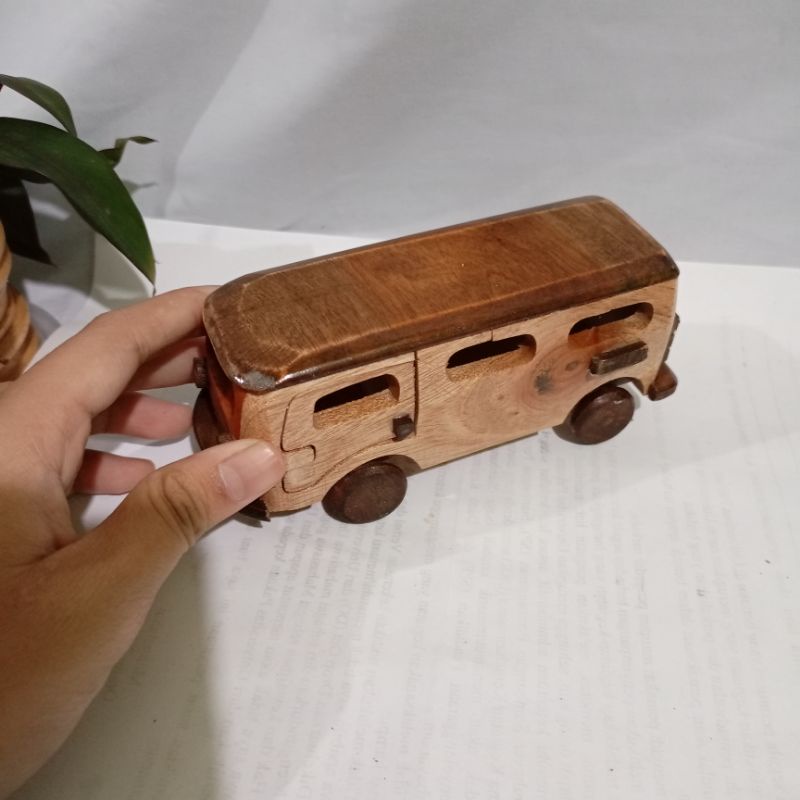 Jual Miniatur Mobilan Kayu Model Bus / VW Combi Ukuran Kecil | Shopee ...