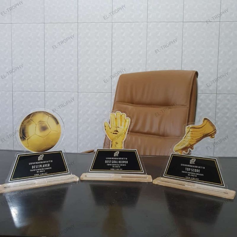 Jual Plakat sepak bola futsal penghargaan top score dan best player ...