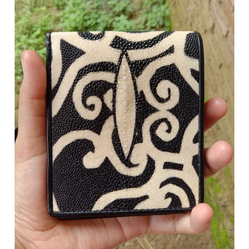 dompet pria asli dari kulit ikan pari batu halus-Arma Leather and Craft