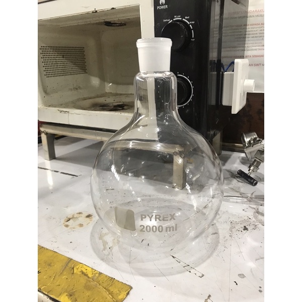 Jual Labu Didih - Boiling Flask 2000ml Ts 29/32 - PYREX - Labu Alas Datar | Shopee Indonesia