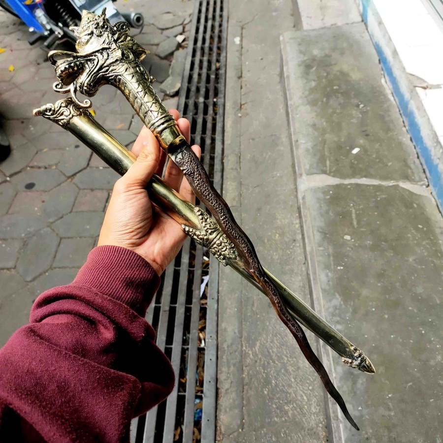 Jual Tongkat Komando Model Naga Raja Warna Emas Bahan Kuningan Garap ...
