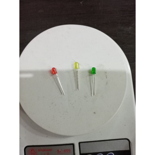 Jual Led warna 5mm Merah, kuning, dan hijau | Shopee Indonesia
