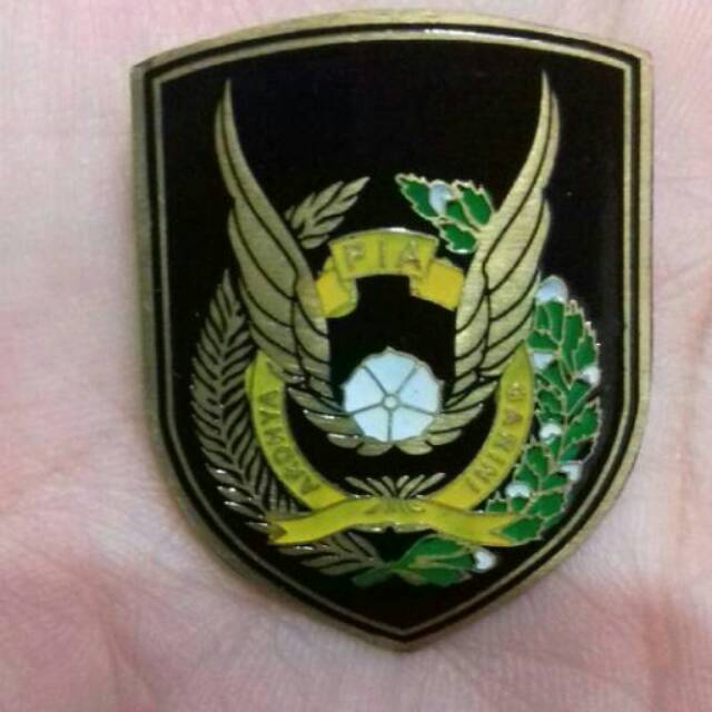 Jual LENCANA PIN TIPIS PIA ARDHYA GARINI | Shopee Indonesia