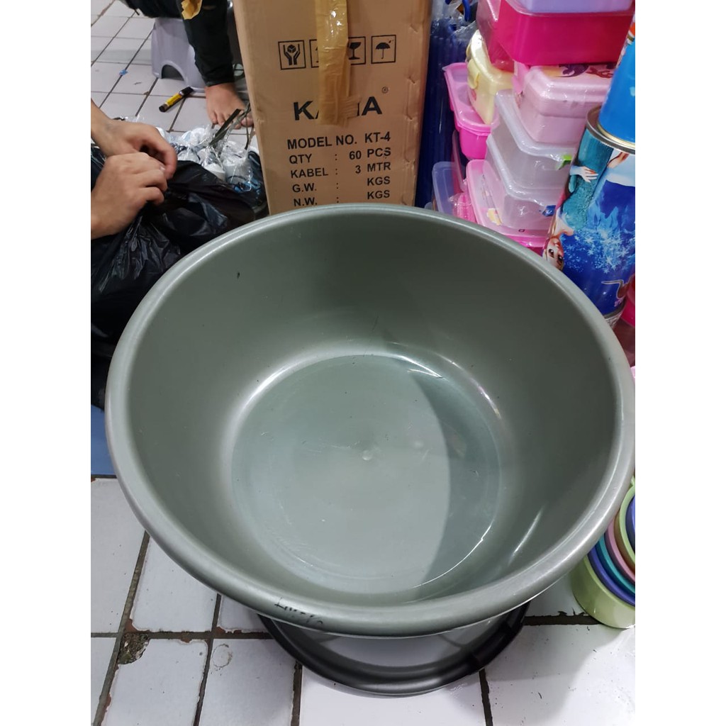 Bak Plastik / Baskom Plastik / Ember Plastik Silver / Abu-Abu No 20 ...