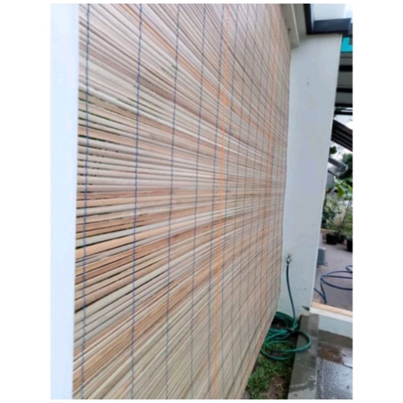 Jual krey tirai bambu sawit size 2x2 meter plus kerekan | Shopee Indonesia