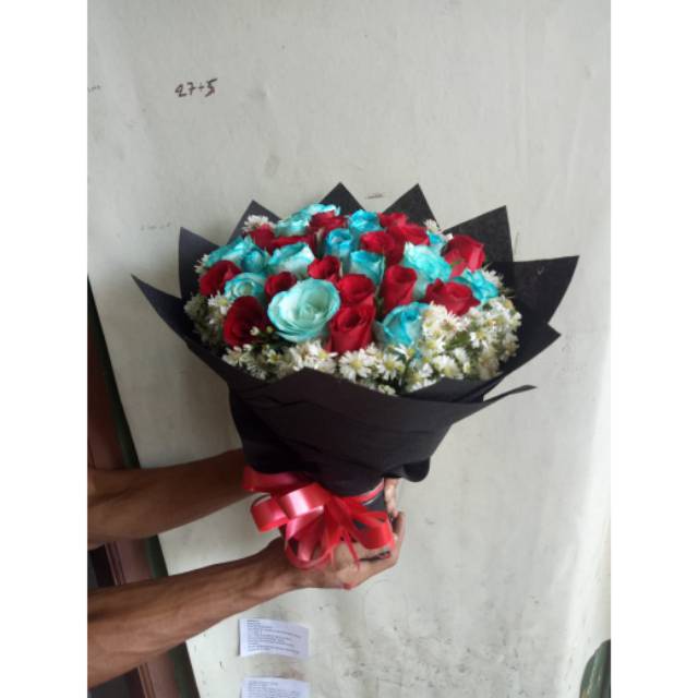 Jual Hand buket bunga mawar asli untuk wisuda/anniversary ...