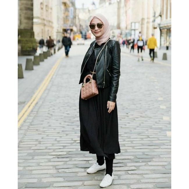 Jual Jaket Kulit Wanita Rock N Roll Mode Hijab Jilbab OOTD Indonesia ...