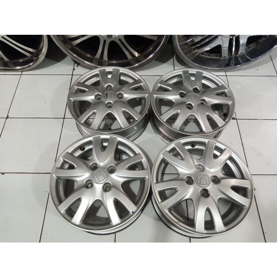 Jual Velg Second Oem Honda Brio Ring 14 Pcd 4x100 Calya Sigra Agya | Shopee Indonesia