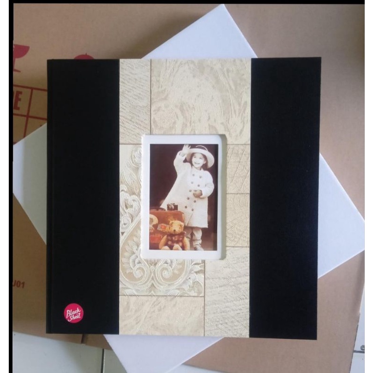 Jual Album foto magnetic JUMBO 36X36cm Hard cover kombinasi vinil walpapper Album foto keluarga ...
