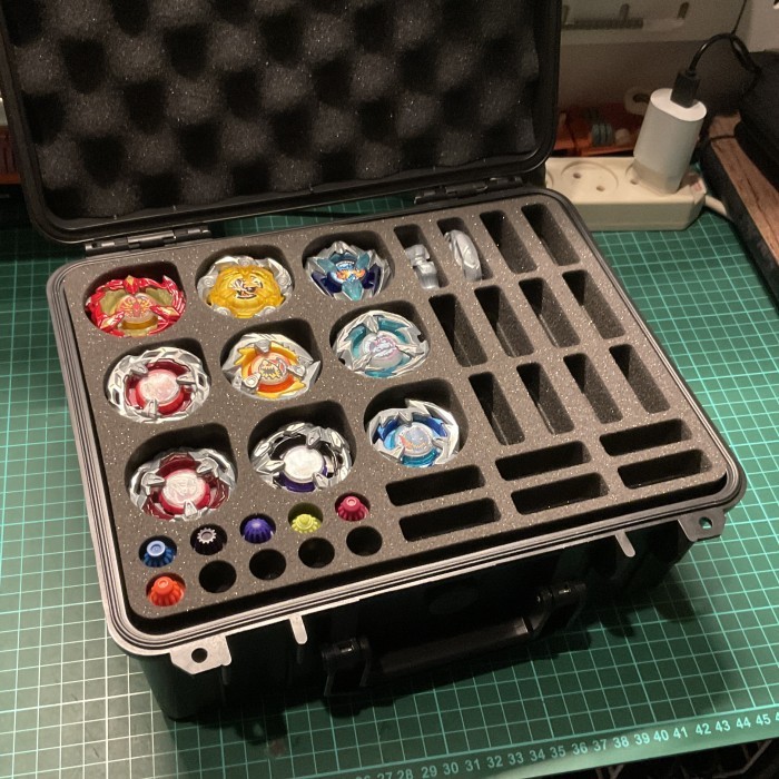 Harga 4 beyblade box Terbaru Apr 2025 | BigGo Indonesia