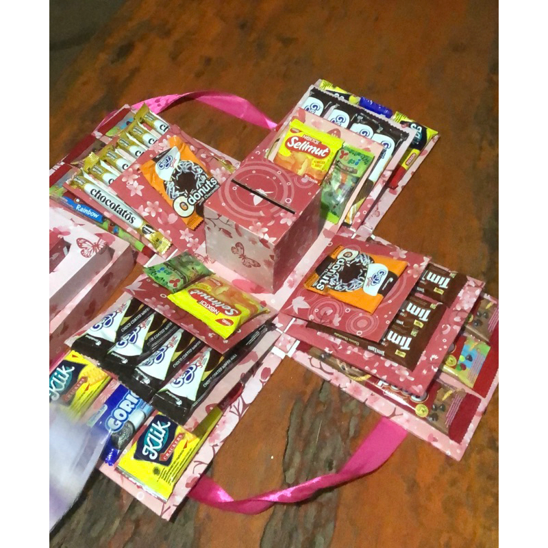 Jual Surprise Gift Box Snack 1 kg Explosion 4 layer Murah BACA ...