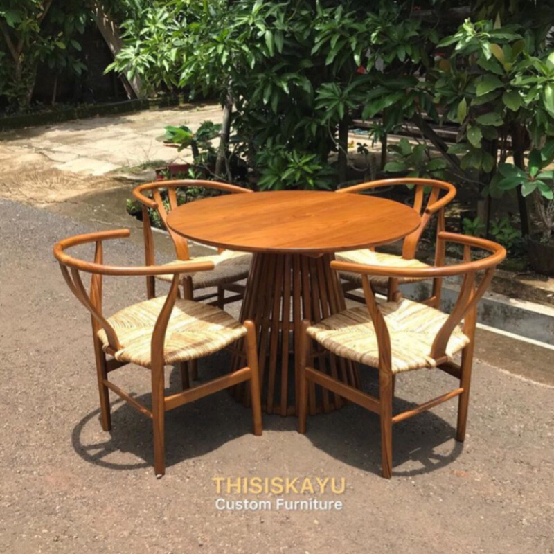Jual MEJA MAKAN KAYU JATI MIX ANYAMAN ASLI DENGAN MEJA LINGKAR | MEJA ...
