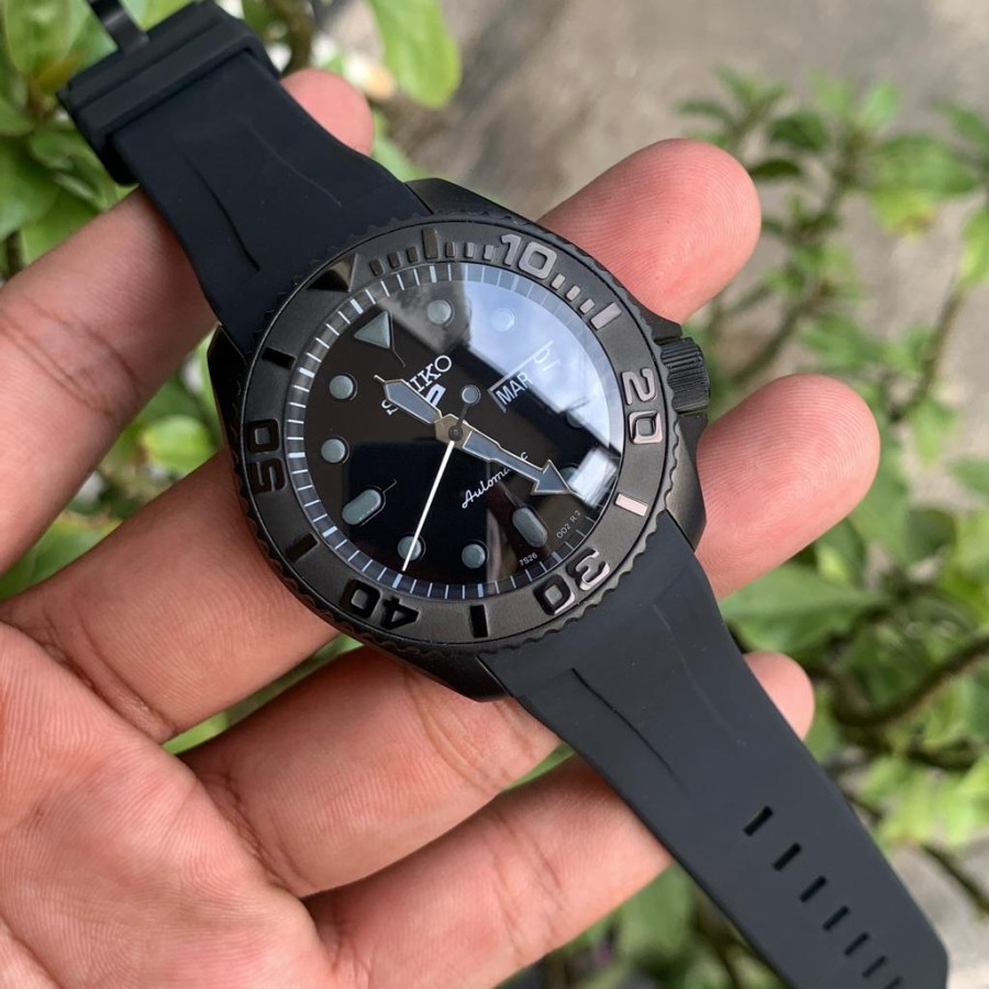 Jual Mod Seiko Yacht Master NH35 Automatic Seiko Mod Black Dial Grey | Shopee Indonesia
