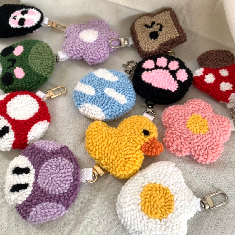 Jual Punch Needle Keychain (Gantungan Kunci Sulam) Handmade | Shopee ...