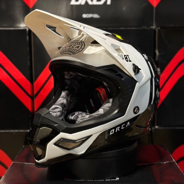 Jual Helm orca Hyperion Carbon white Black | Shopee Indonesia