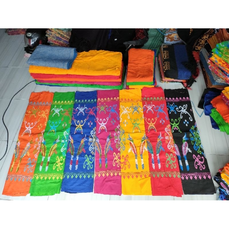 Jual Kain tenun tumpal bordir motif burung enggang khas kalimantan ...