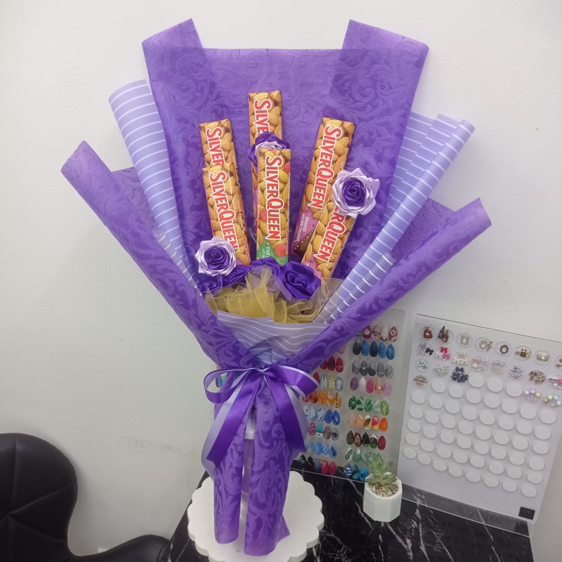 Jual Buket cokelat silver queen / chocolate silverqueen / bunga ...
