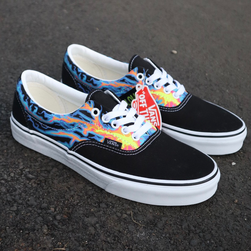Jual Vans era electric flame black true white (Resmi PT NAVYA) | Shopee ...