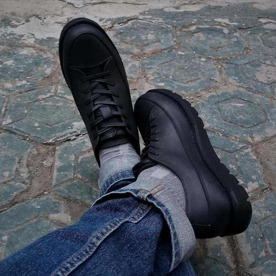 Jual Hard Motion Lexus Low Full Black Sepatu Semi Formal Pria Kulit ...